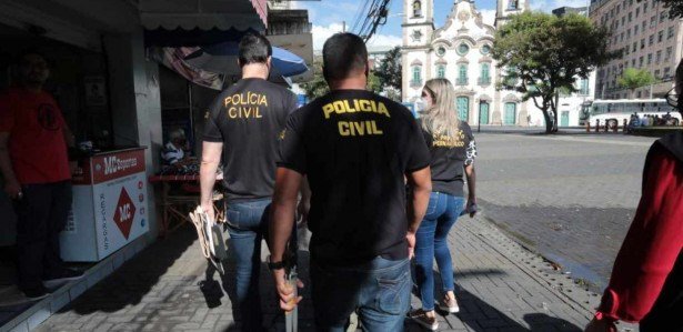 Suspeitos De Peculato Lavagem De Dinheiro E Outros Crimes São Alvo De